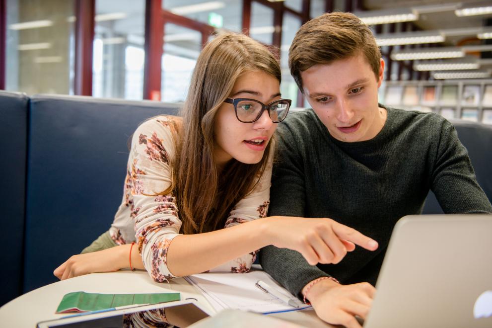 Homepage - Faculty of Physics and Astronomy